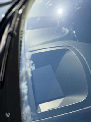 Black BMW 520 2011 in Kaunas, with an engine capacity of 2.00 L and mileage of 326 thousand km for 10000 €, photo 20 on AUTOMOTO.COM.LV