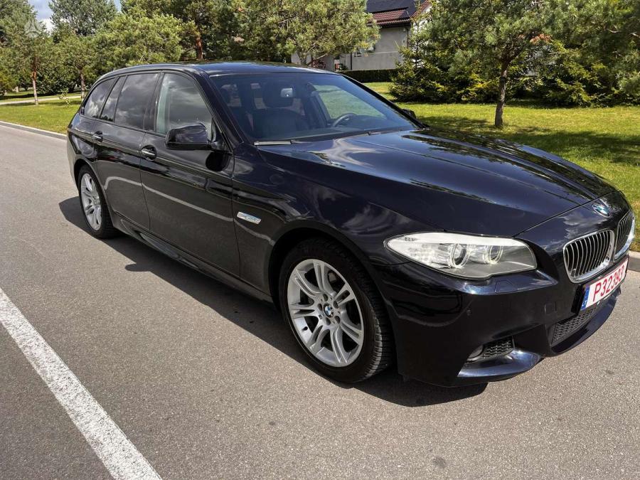 Black BMW 520 2011 in Vilkaviskis, with an engine capacity of 2.00 L and mileage of 300 thousand km for 8200 €, photo 4 on AUTOMOTO.COM.LV