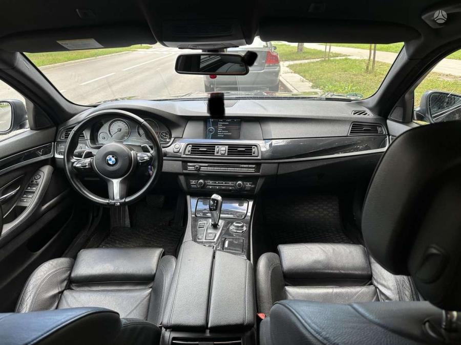 Black BMW 520 2011 in Vilnius, with an engine capacity of 2.00 L and mileage of 340 thousand km for 4100 €, photo 7 on AUTOMOTO.COM.LV