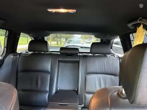 Black BMW 520 2011 in Vilnius, with an engine capacity of 2.00 L and mileage of 340 thousand km for 4100 €, photo 10 on AUTOMOTO.COM.LV