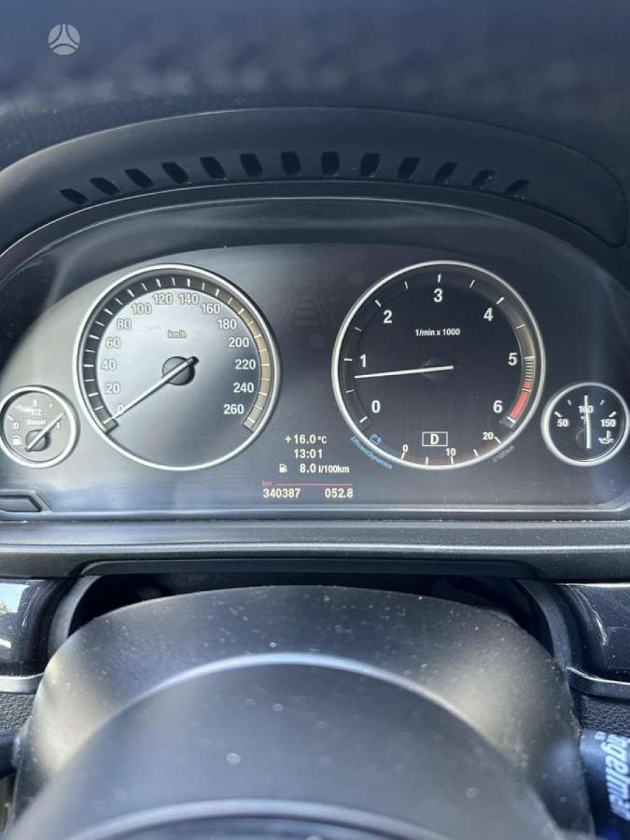 Black BMW 520 2011 in Vilnius, with an engine capacity of 2.00 L and mileage of 340 thousand km for 4100 €, photo 12 on AUTOMOTO.COM.LV