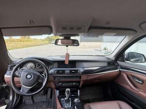 Melns BMW 520 2011 Šauļi, ar dzinēja tilpumu 2.00 L un nobraukumu 291 tūkst. km par 7200 €, foto 25 vietnē AUTOMOTO.COM.LV