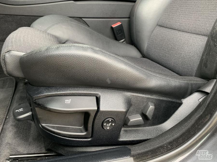 Melns BMW 520 2011 Kauņa, ar dzinēja tilpumu 2.00 L un nobraukumu 313 tūkst. km par 6999 €, foto 16 vietnē AUTOMOTO.COM.LV