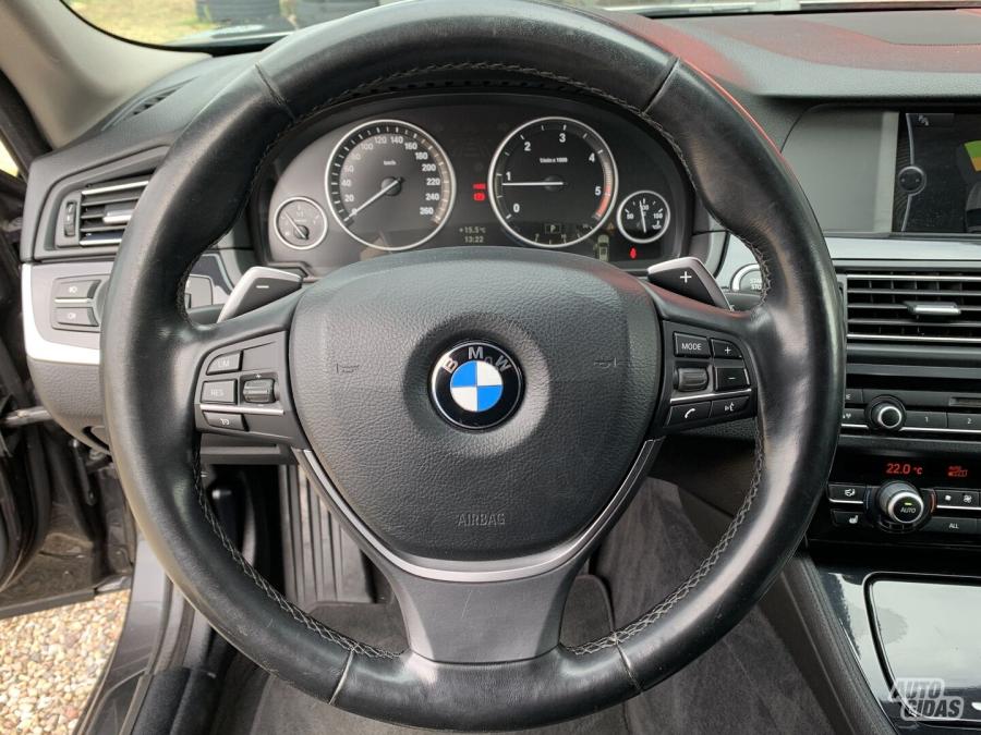 Melns BMW 520 2011 Kauņa, ar dzinēja tilpumu 2.00 L un nobraukumu 313 tūkst. km par 6999 €, foto 17 vietnē AUTOMOTO.COM.LV
