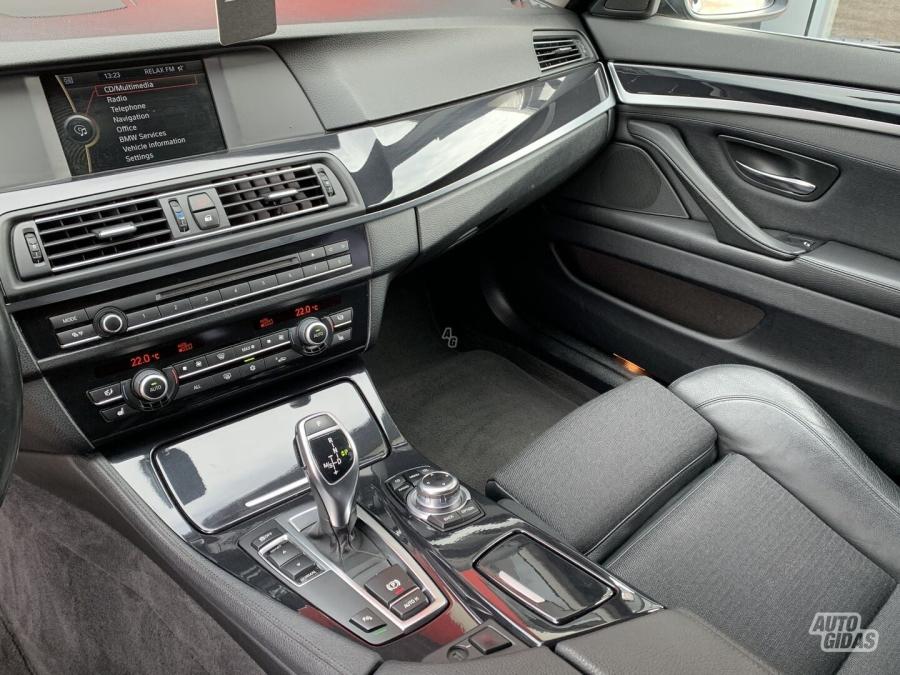 Melns BMW 520 2011 Kauņa, ar dzinēja tilpumu 2.00 L un nobraukumu 313 tūkst. km par 6999 €, foto 21 vietnē AUTOMOTO.COM.LV