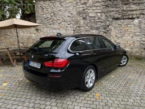 Black BMW 520 2011 in Cesis, with an engine capacity of 2.00 L and mileage of 280 thousand km for 8450 €, photo 7 on AUTOMOTO.COM.LV