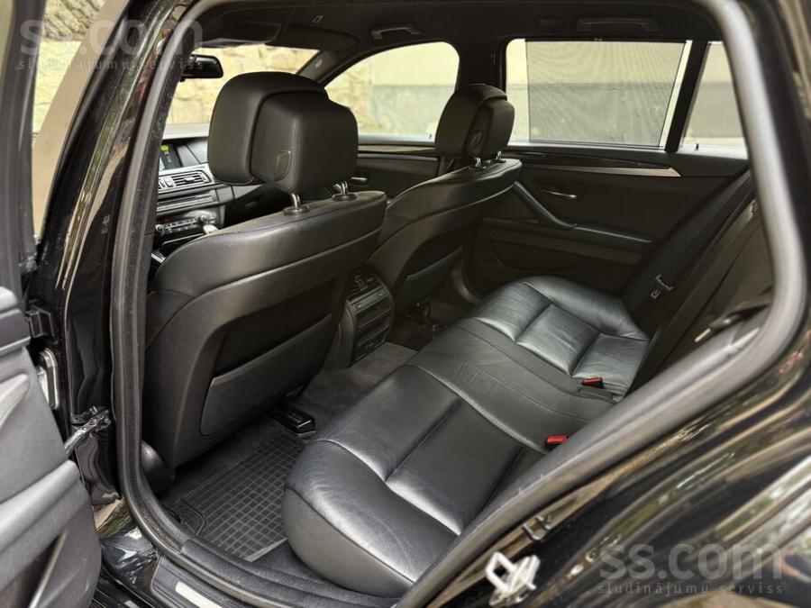 Black BMW 520 2011 in Cesis, with an engine capacity of 2.00 L and mileage of 280 thousand km for 8450 €, photo 21 on AUTOMOTO.COM.LV