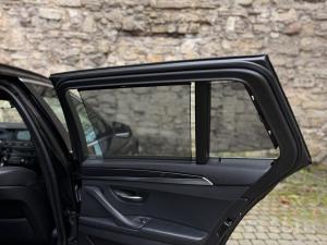 Black BMW 520 2011 in Cesis, with an engine capacity of 2.00 L and mileage of 280 thousand km for 8450 €, photo 22 on AUTOMOTO.COM.LV