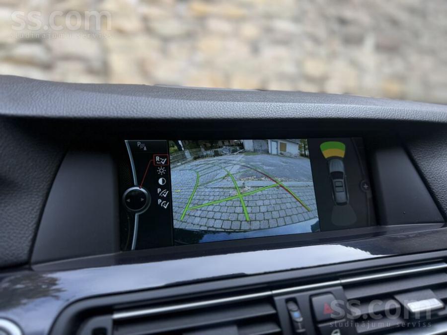 Black BMW 520 2011 in Cesis, with an engine capacity of 2.00 L and mileage of 280 thousand km for 8450 €, photo 25 on AUTOMOTO.COM.LV