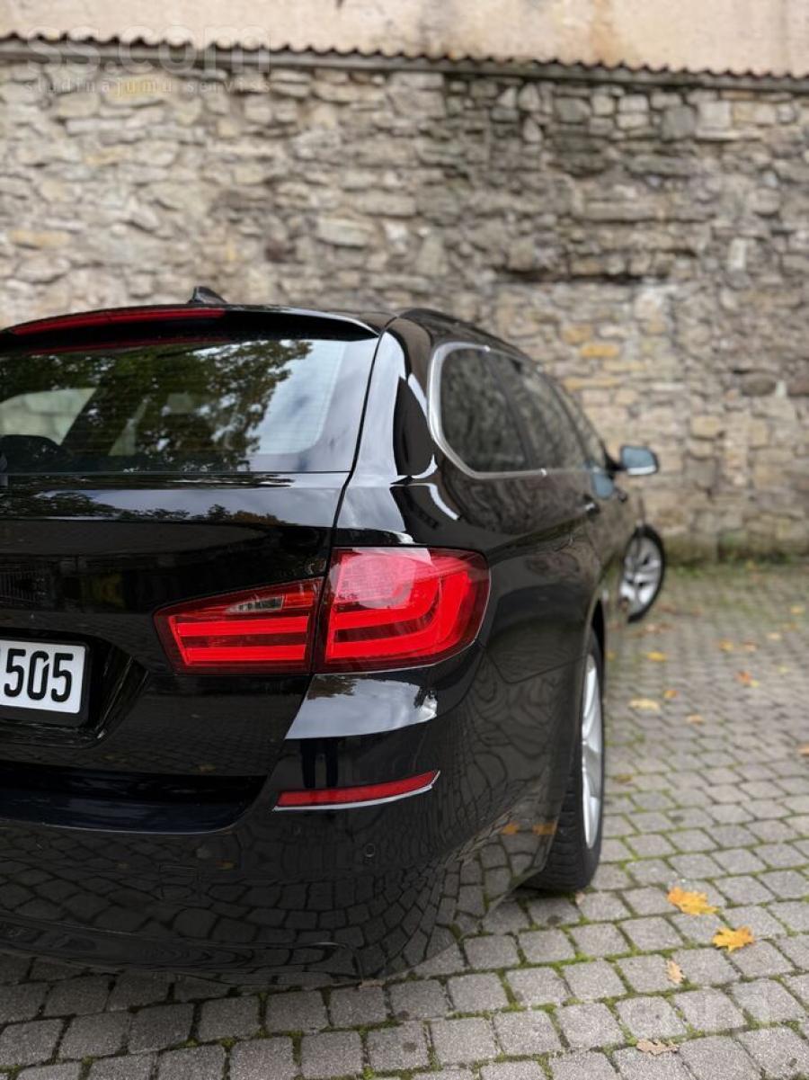 Black BMW 520 2011 in Cesis, with an engine capacity of 2.00 L and mileage of 280 thousand km for 8450 €, photo 36 on AUTOMOTO.COM.LV
