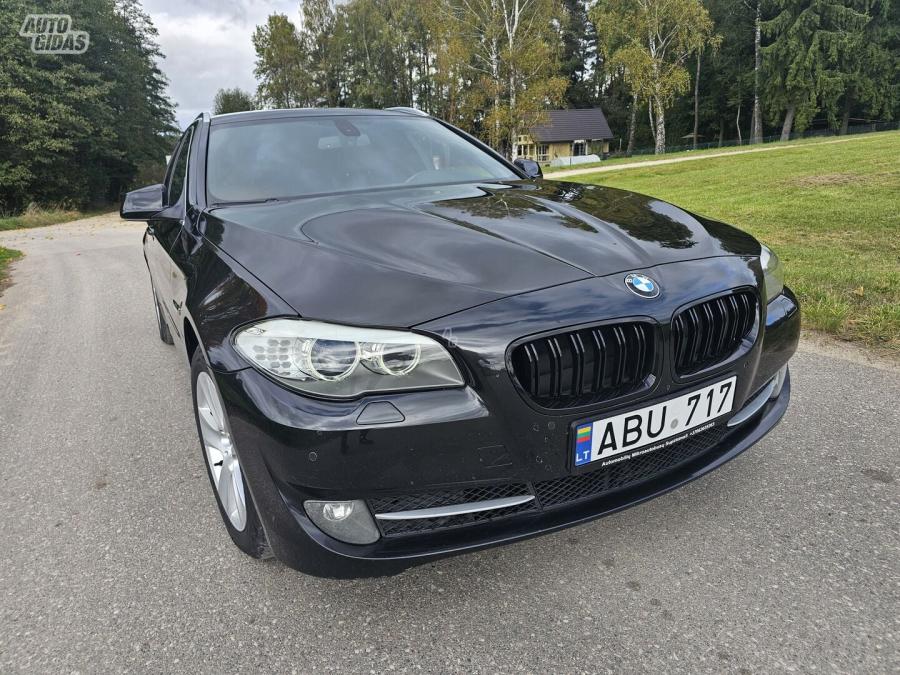 Melns BMW 520 2011 Viļņa, ar dzinēja tilpumu 2.00 L un nobraukumu 380 tūkst. km par 5700 €, foto 6 vietnē AUTOMOTO.COM.LV
