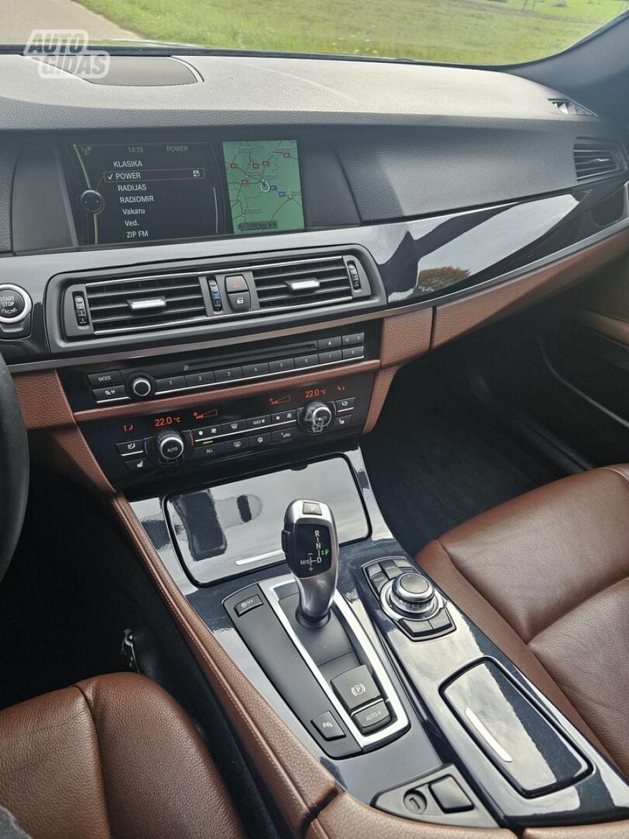 Melns BMW 520 2011 Viļņa, ar dzinēja tilpumu 2.00 L un nobraukumu 380 tūkst. km par 5700 €, foto 14 vietnē AUTOMOTO.COM.LV