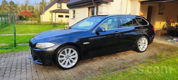 Black BMW 520 2011 in Jelgava, with an engine capacity of 2.00 L and mileage of 498 thousand km for 9300 €, photo 1 on AUTOMOTO.COM.LV