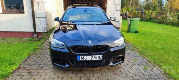 Black BMW 520 2011 in Jelgava, with an engine capacity of 2.00 L and mileage of 498 thousand km for 9300 €, photo 4 on AUTOMOTO.COM.LV