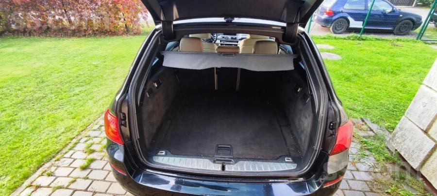 Black BMW 520 2011 in Jelgava, with an engine capacity of 2.00 L and mileage of 498 thousand km for 9300 €, photo 8 on AUTOMOTO.COM.LV