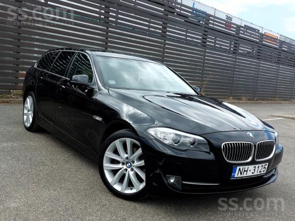 Black BMW 520 2012 in Riga, with an engine capacity of 2.00 L and mileage of 262 thousand km for 9900 €, photo 4 on AUTOMOTO.COM.LV