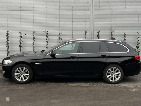 Black BMW 520 2012 in Utena, with an engine capacity of 2.00 L and mileage of 264 thousand km for 7650 €, photo 5 on AUTOMOTO.COM.LV