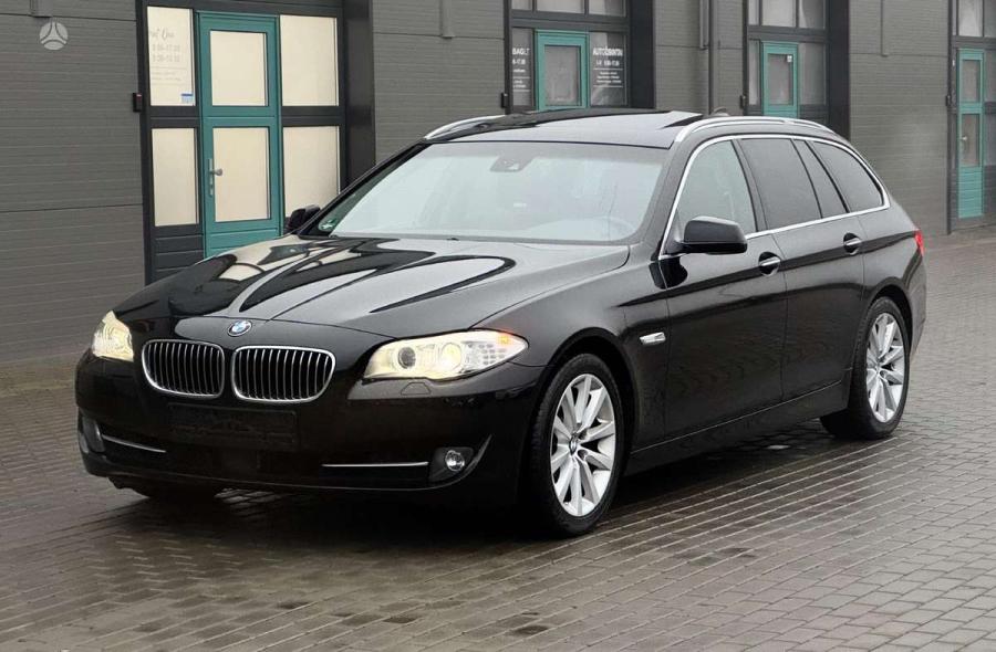 Black BMW 520 2012 in Vilnius, with an engine capacity of 2.00 L and mileage of 250 thousand km for 9000 €, photo 1 on AUTOMOTO.COM.LV