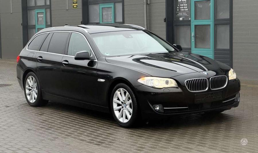 Black BMW 520 2012 in Vilnius, with an engine capacity of 2.00 L and mileage of 250 thousand km for 9000 €, photo 2 on AUTOMOTO.COM.LV