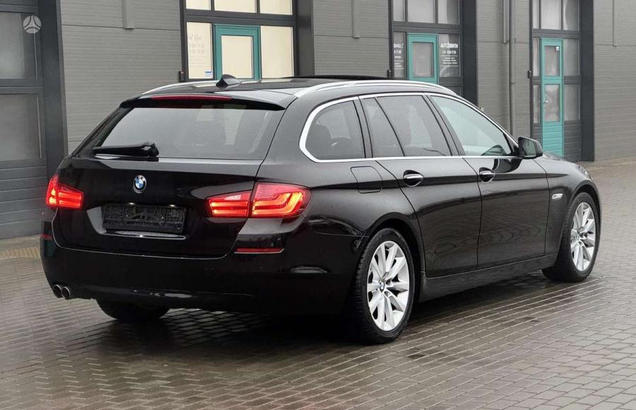 Black BMW 520 2012 in Vilnius, with an engine capacity of 2.00 L and mileage of 250 thousand km for 9000 €, photo 4 on AUTOMOTO.COM.LV