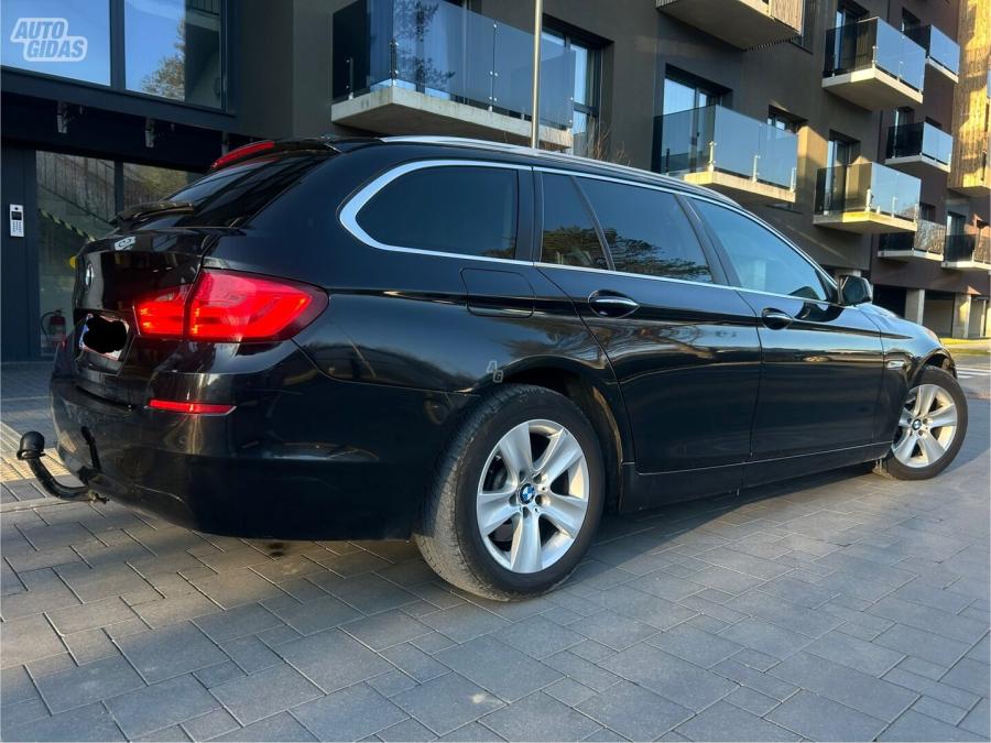 Black BMW 520 2012 in Kaunas, with an engine capacity of 2.00 L and mileage of 400 thousand km for 5500 €, photo 2 on AUTOMOTO.COM.LV