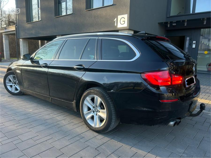 Black BMW 520 2012 in Kaunas, with an engine capacity of 2.00 L and mileage of 400 thousand km for 5500 €, photo 12 on AUTOMOTO.COM.LV