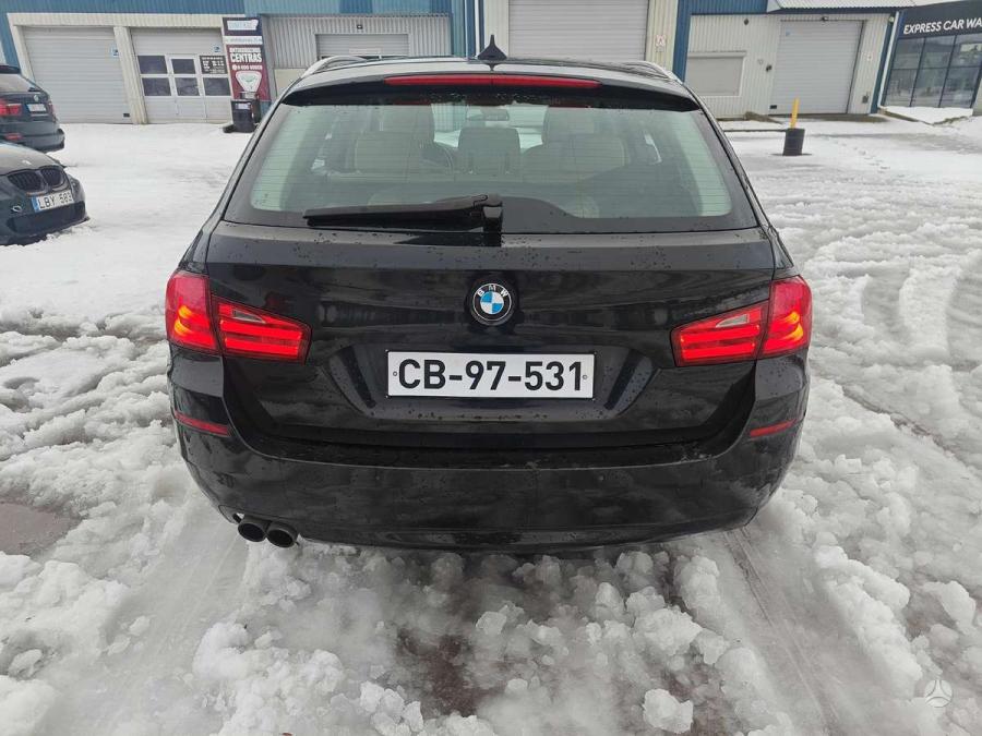 Black BMW 520 2012 in Klaipeda, with an engine capacity of 2.00 L and mileage of 282 thousand km for 5990 €, photo 9 on AUTOMOTO.COM.LV