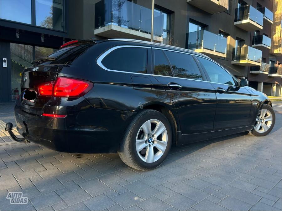 Melns BMW 520 2012 Kauņa, ar dzinēja tilpumu 2.00 L un nobraukumu 400 tūkst. km par 5000 €, foto 2 vietnē AUTOMOTO.COM.LV