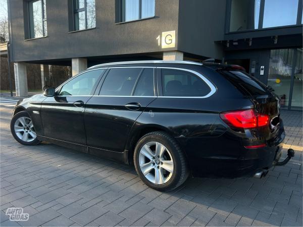Black BMW 520 2012 in Kaunas, with an engine capacity of 2.00 L and mileage of 400 thousand km for 5000 €, photo 8 on AUTOMOTO.COM.LV