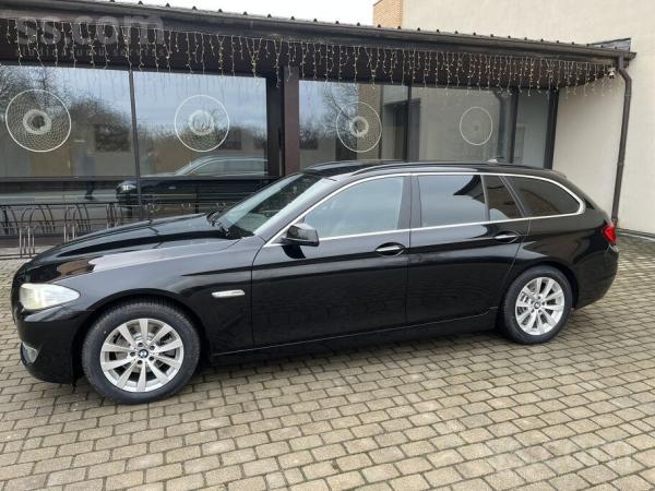 Black BMW 520 2012 in Jelgava, with an engine capacity of 2.00 L and mileage of 244 thousand km for 9990 €, photo 3 on AUTOMOTO.COM.LV