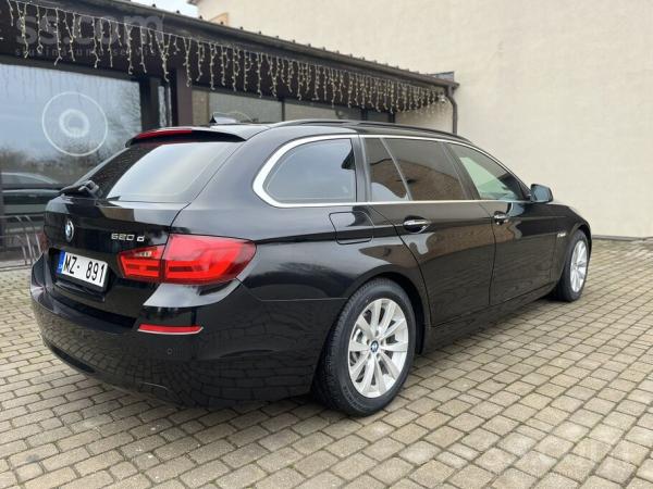 Black BMW 520 2012 in Jelgava, with an engine capacity of 2.00 L and mileage of 244 thousand km for 9990 €, photo 6 on AUTOMOTO.COM.LV
