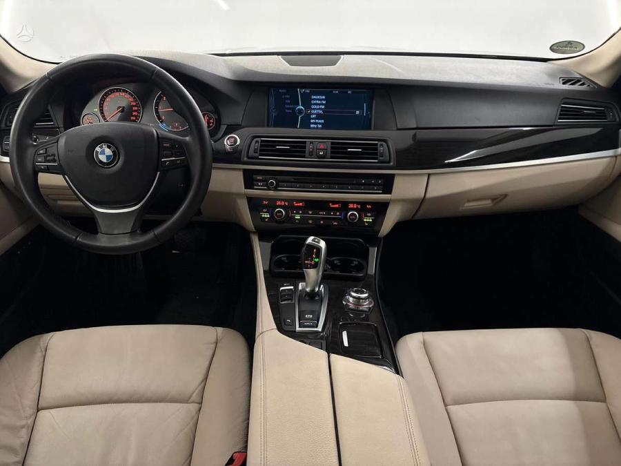 Melns BMW 520 2012 Marijampole, ar dzinēja tilpumu 2.00 L un nobraukumu 330 tūkst. km par 7999 €, foto 20 vietnē AUTOMOTO.COM.LV
