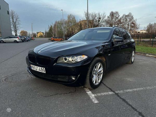 Melns BMW 520 2012 Kauņa, ar dzinēja tilpumu 2.00 L un nobraukumu 375 tūkst. km par 7900 €, foto 3 vietnē AUTOMOTO.COM.LV
