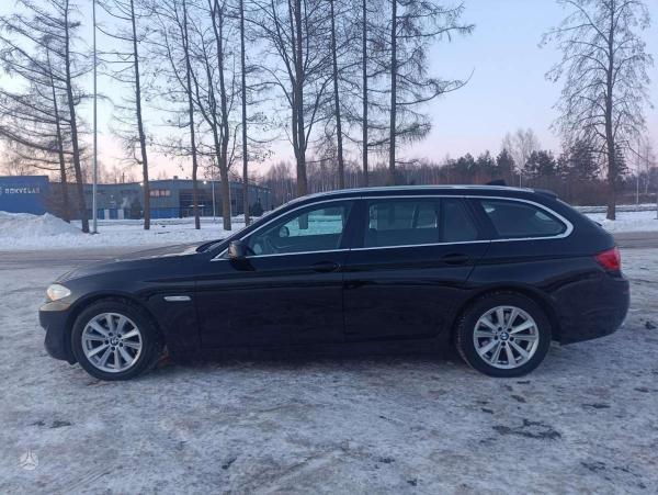 Melns BMW 520 2012 Panevēža, ar dzinēja tilpumu 2.00 L un nobraukumu 270 tūkst. km par 7600 €, foto 5 vietnē AUTOMOTO.COM.LV