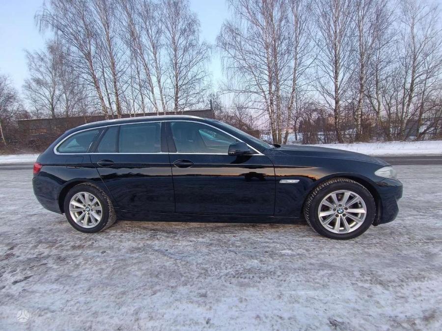 Black BMW 520 2012 in Panevezys, with an engine capacity of 2.00 L and mileage of 270 thousand km for 7600 €, photo 9 on AUTOMOTO.COM.LV