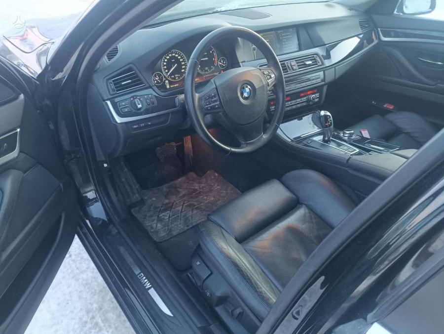 Black BMW 520 2012 in Panevezys, with an engine capacity of 2.00 L and mileage of 270 thousand km for 7600 €, photo 18 on AUTOMOTO.COM.LV