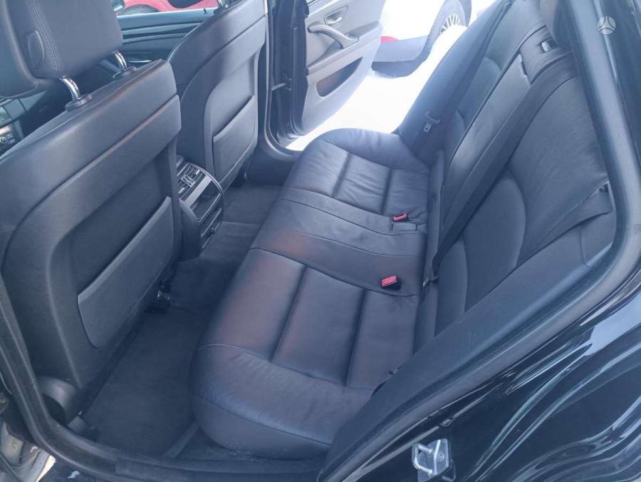 Black BMW 520 2012 in Panevezys, with an engine capacity of 2.00 L and mileage of 270 thousand km for 7600 €, photo 20 on AUTOMOTO.COM.LV