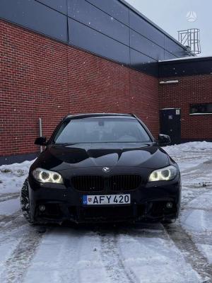 Black BMW 520 2012 in Kaunas, with an engine capacity of 2.00 L and mileage of 270 thousand km for 7800 €, photo 3 on AUTOMOTO.COM.LV