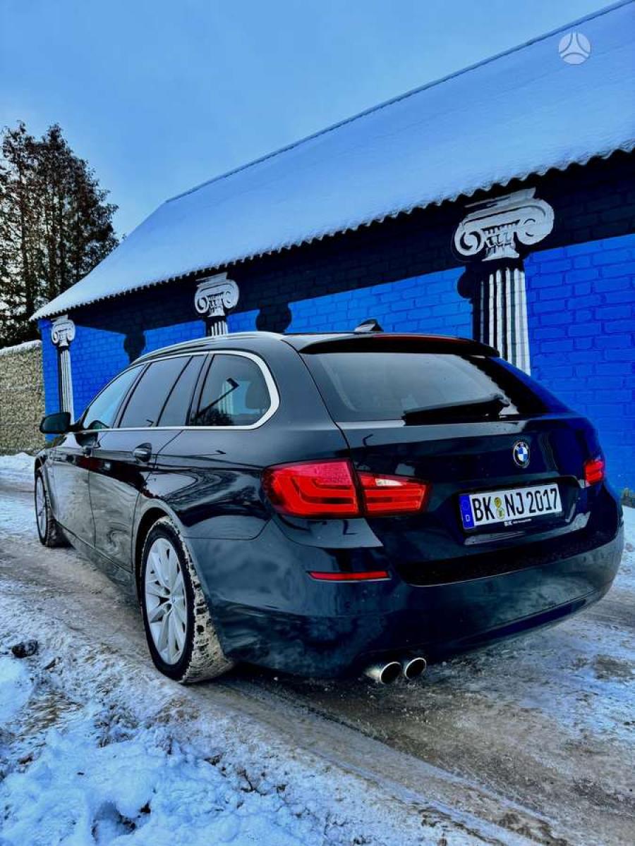 Black BMW 520 2012 in Marijampole, with an engine capacity of 2.00 L and mileage of 324 thousand km for 7150 €, photo 5 on AUTOMOTO.COM.LV
