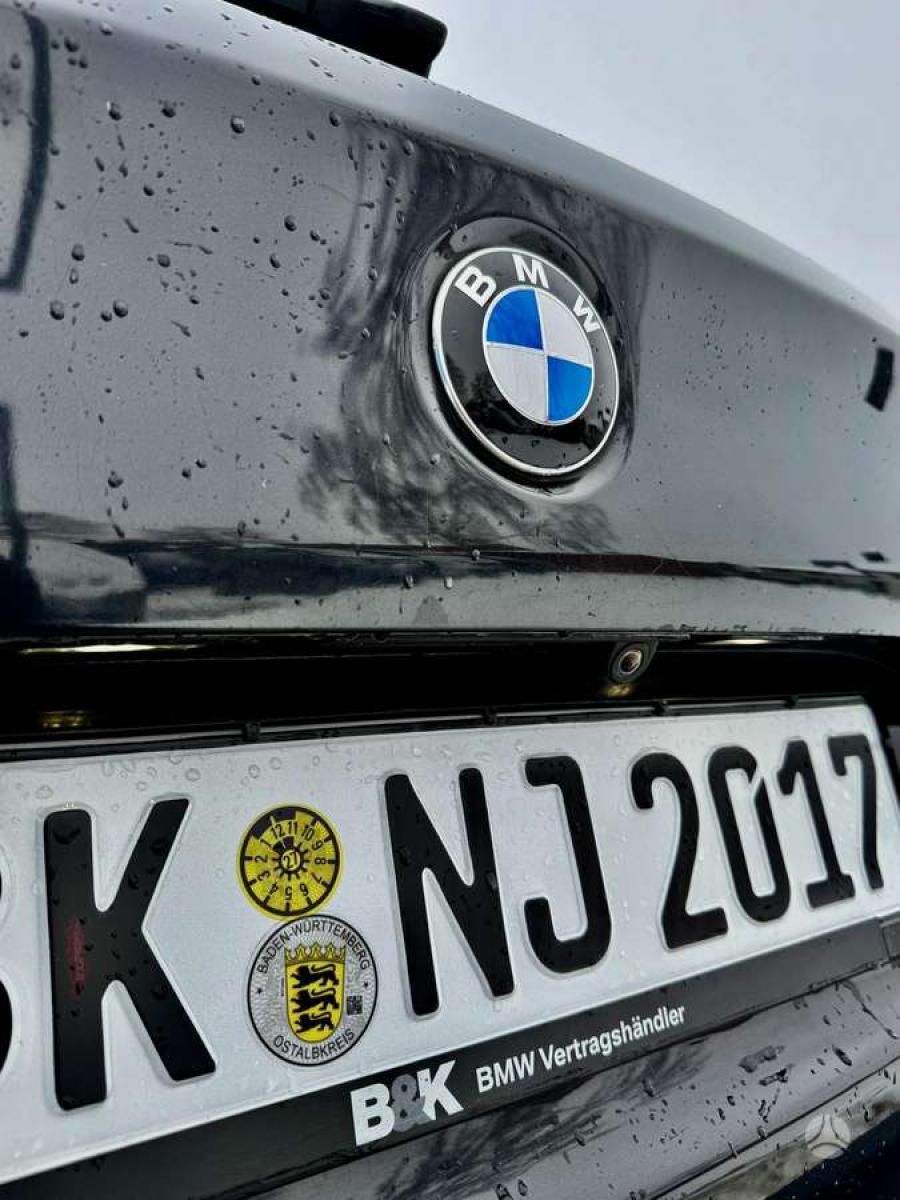 Black BMW 520 2012 in Marijampole, with an engine capacity of 2.00 L and mileage of 324 thousand km for 7150 €, photo 11 on AUTOMOTO.COM.LV