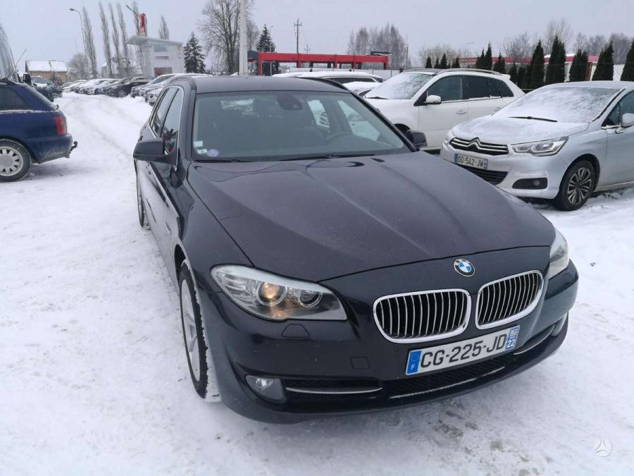 Black BMW 520 2012 in Taurage, with an engine capacity of 2.00 L and mileage of 185 thousand km for 7300 €, photo 1 on AUTOMOTO.COM.LV