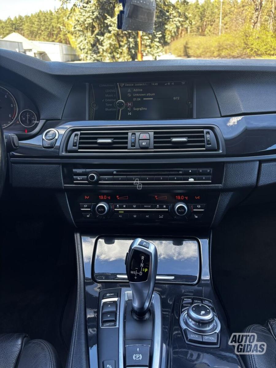 Black BMW 520 2012 in Alytus, with an engine capacity of 2.00 L and mileage of 342 thousand km for 8000 €, photo 12 on AUTOMOTO.COM.LV