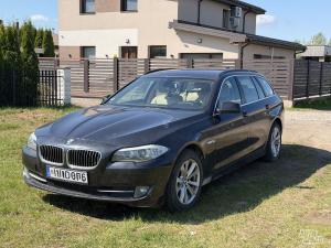 Black BMW 520 2012 in Vilnius, with an engine capacity of 2.00 L and mileage of 369 thousand km for 3800 €, photo  on AUTOMOTO.COM.LV