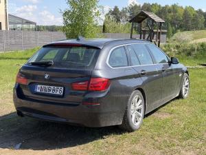 Black BMW 520 2012 in Vilnius, with an engine capacity of 2.00 L and mileage of 369 thousand km for 3800 €, photo 4 on AUTOMOTO.COM.LV
