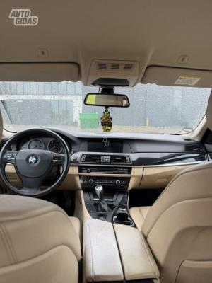 Black BMW 520 2012 in Vilnius, with an engine capacity of 2.00 L and mileage of 369 thousand km for 3800 €, photo 6 on AUTOMOTO.COM.LV
