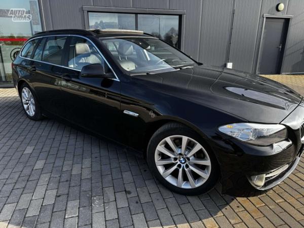 Melns BMW 520 2012 Šauļi, ar dzinēja tilpumu 2.00 L un nobraukumu 301 tūkst. km par 8200 €, foto 1 vietnē AUTOMOTO.COM.LV