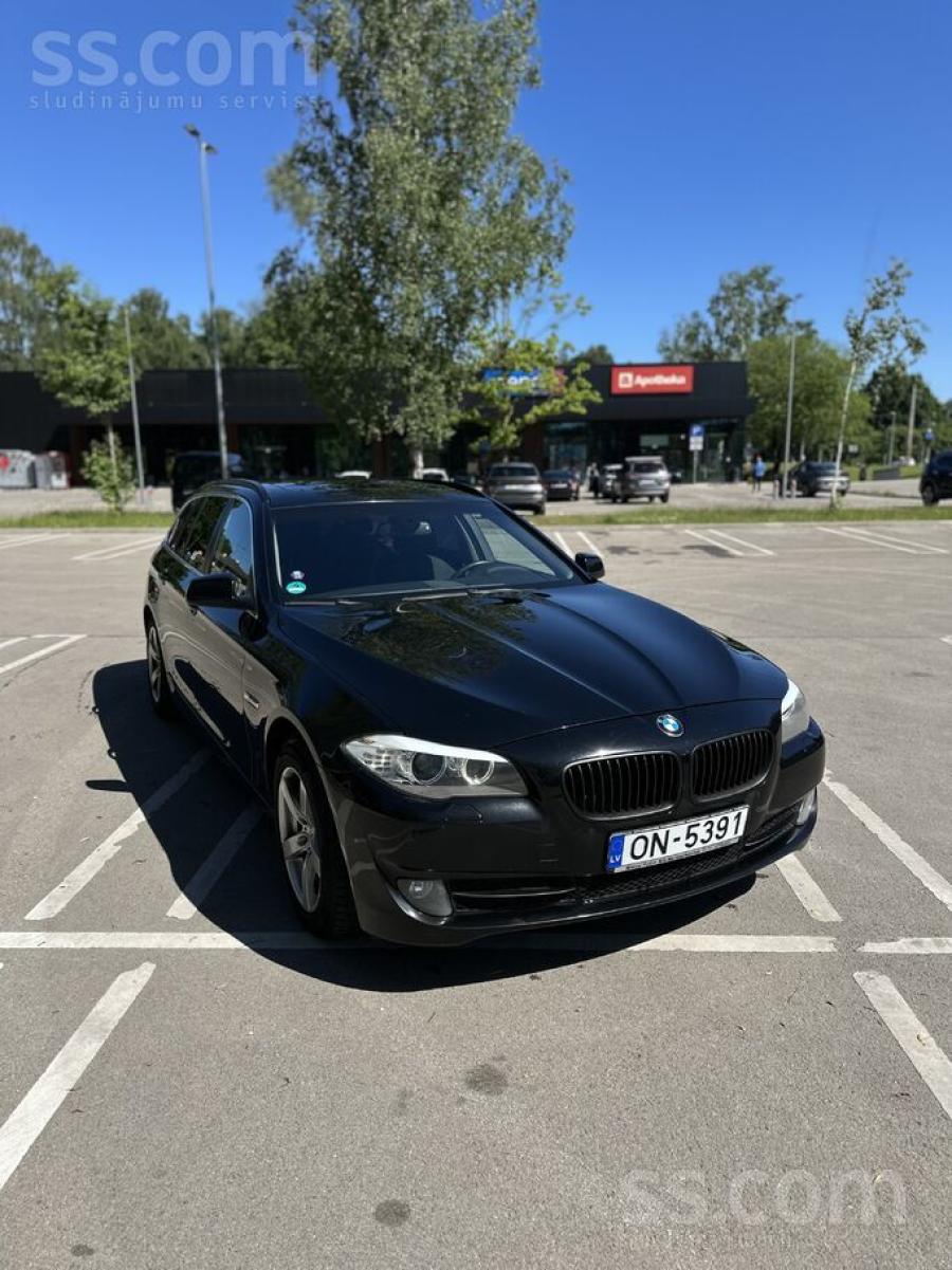 Melns BMW 520 2012 Rīga, ar dzinēja tilpumu 2.00 L un nobraukumu 344 tūkst. km par 6850 €, foto 3 vietnē AUTOMOTO.COM.LV