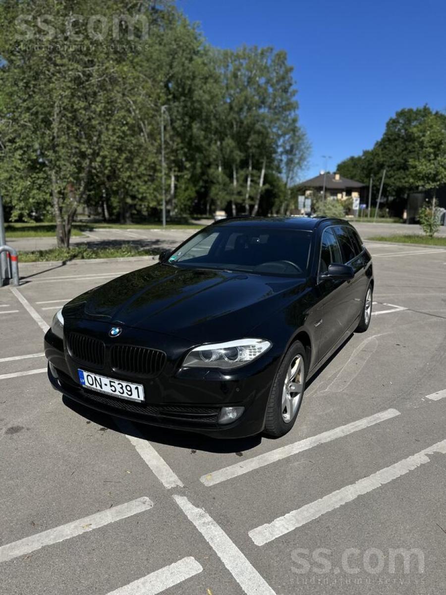 Melns BMW 520 2012 Rīga, ar dzinēja tilpumu 2.00 L un nobraukumu 344 tūkst. km par 6850 €, foto 4 vietnē AUTOMOTO.COM.LV