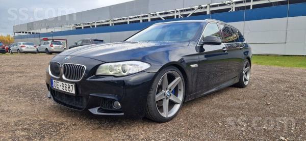 Melns BMW 520 2012 Daugavpils, ar dzinēja tilpumu 2.00 L un nobraukumu 272 tūkst. km par 9850 €, foto 1 vietnē AUTOMOTO.COM.LV