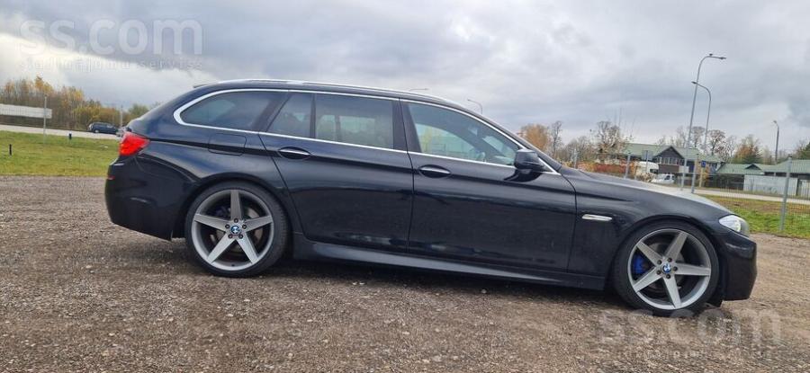 Melns BMW 520 2012 Daugavpils, ar dzinēja tilpumu 2.00 L un nobraukumu 272 tūkst. km par 9850 €, foto 7 vietnē AUTOMOTO.COM.LV